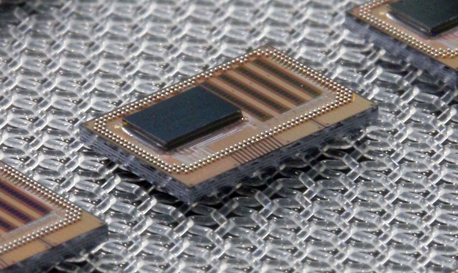 Silicon Photonics - Sicoya GmbH